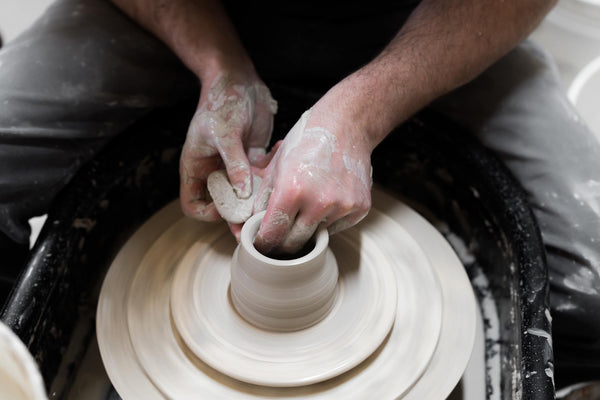 Ceramic Pottery vs Porcelain: Understanding the Differences and How to ...