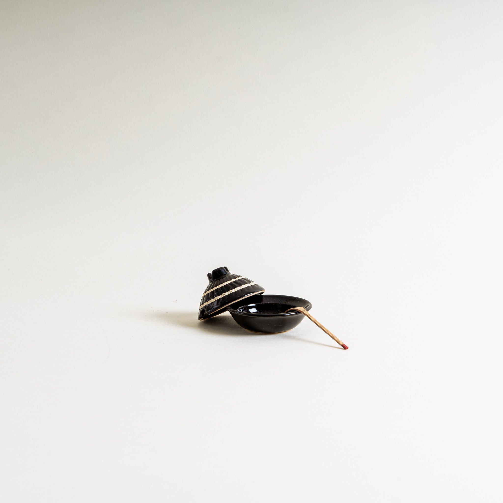 Nagatani-en Mini Donabe Condiment Containers – mogutable