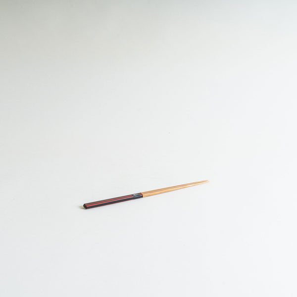 Diamond Cut Sharpened Chopsticks - Black/Red – mogutable